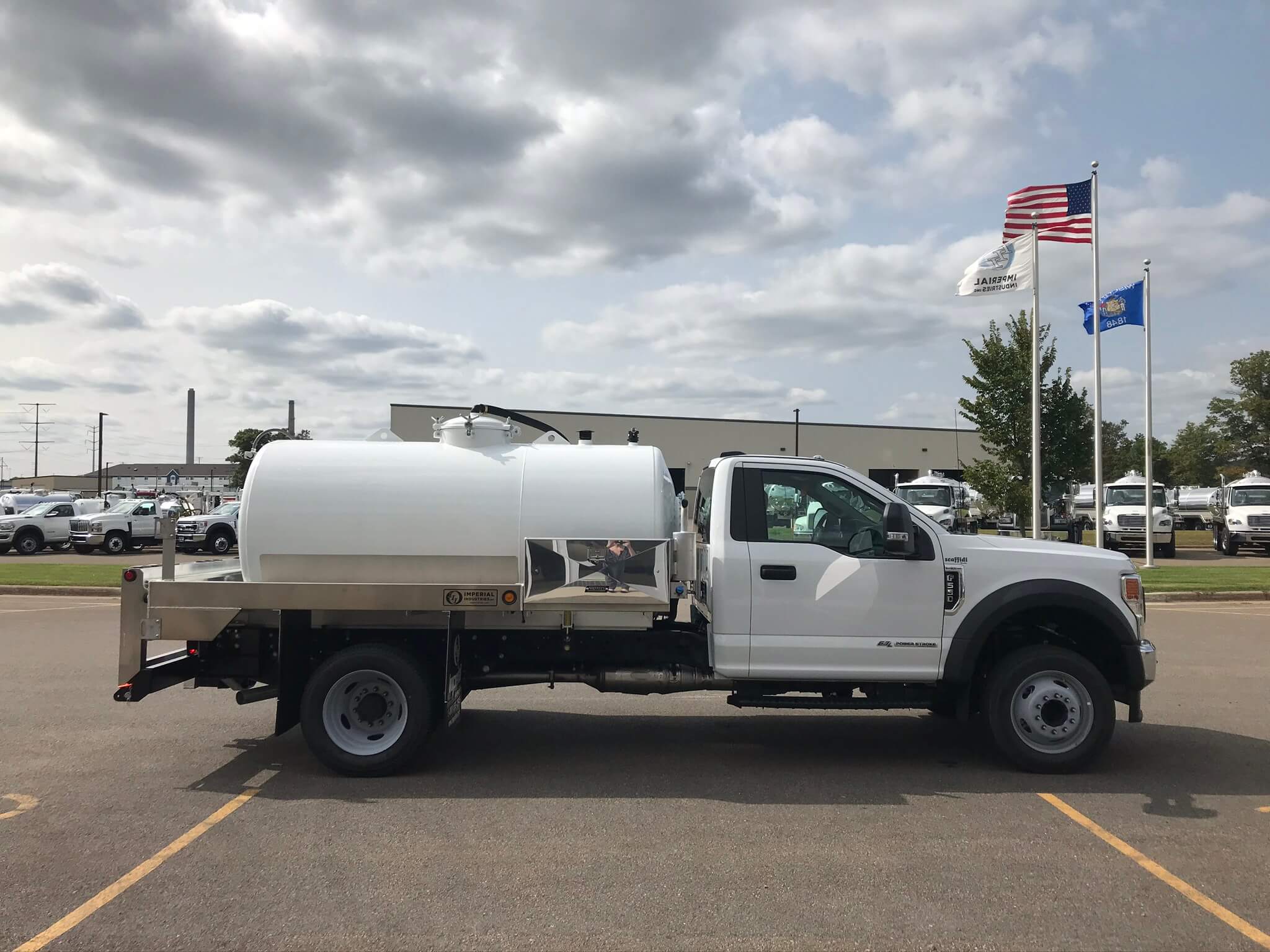 2022 Imperial Industries (980-Gallon) Portable Restroom Truck w/ 4X4 ...
