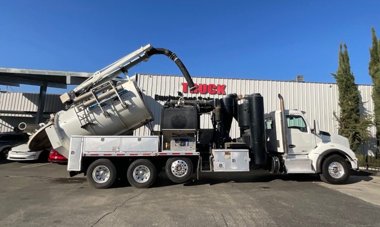 2016 Vactor 2112 HXX PD (12 Yard / 1200) Hydrovac Truck w/ Automatic ...