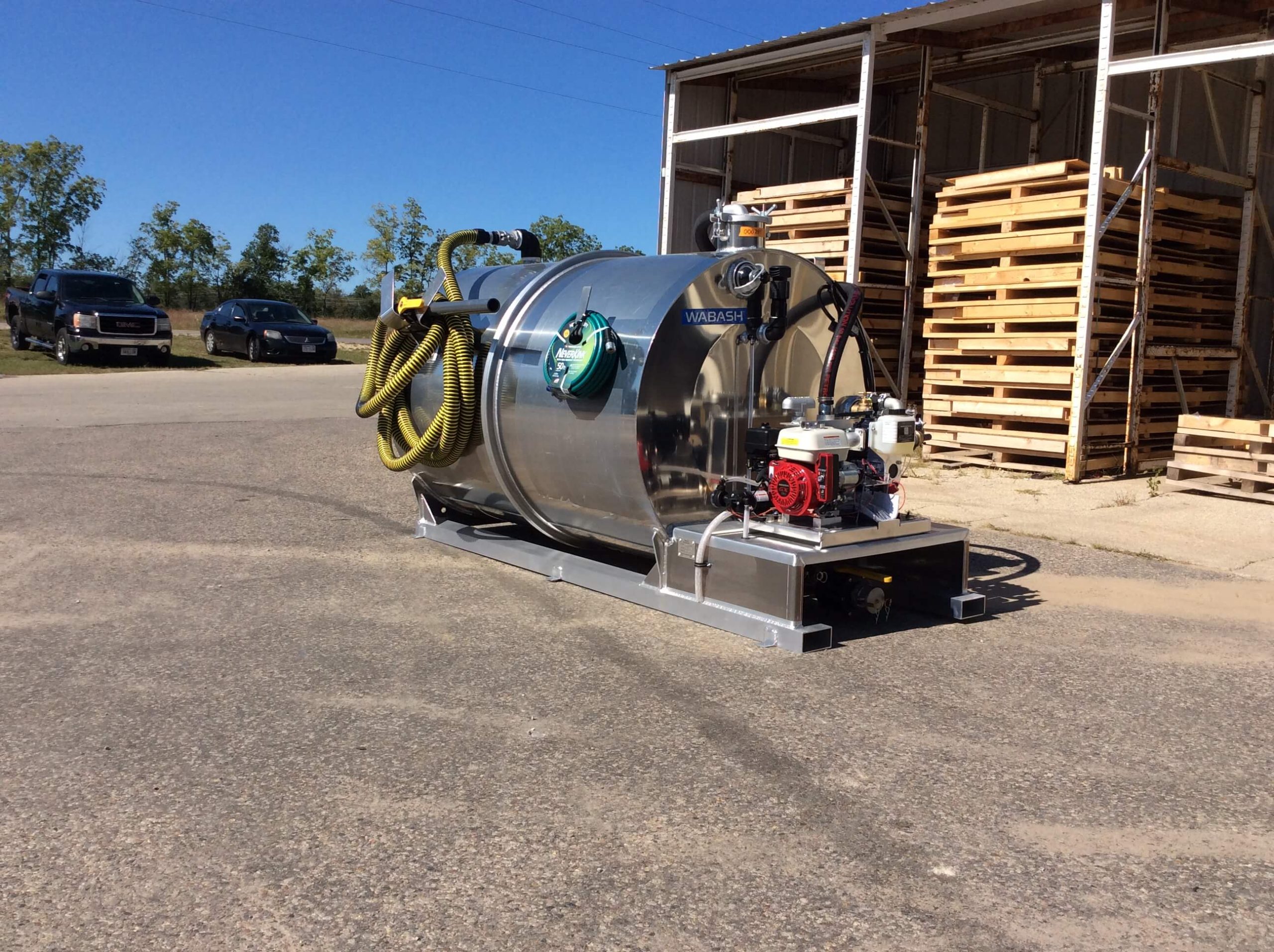 Wabash (300-Gallon / 200 Waste / 100 Water) “Portable Restroom Service” Portable Slide-In Unit ...