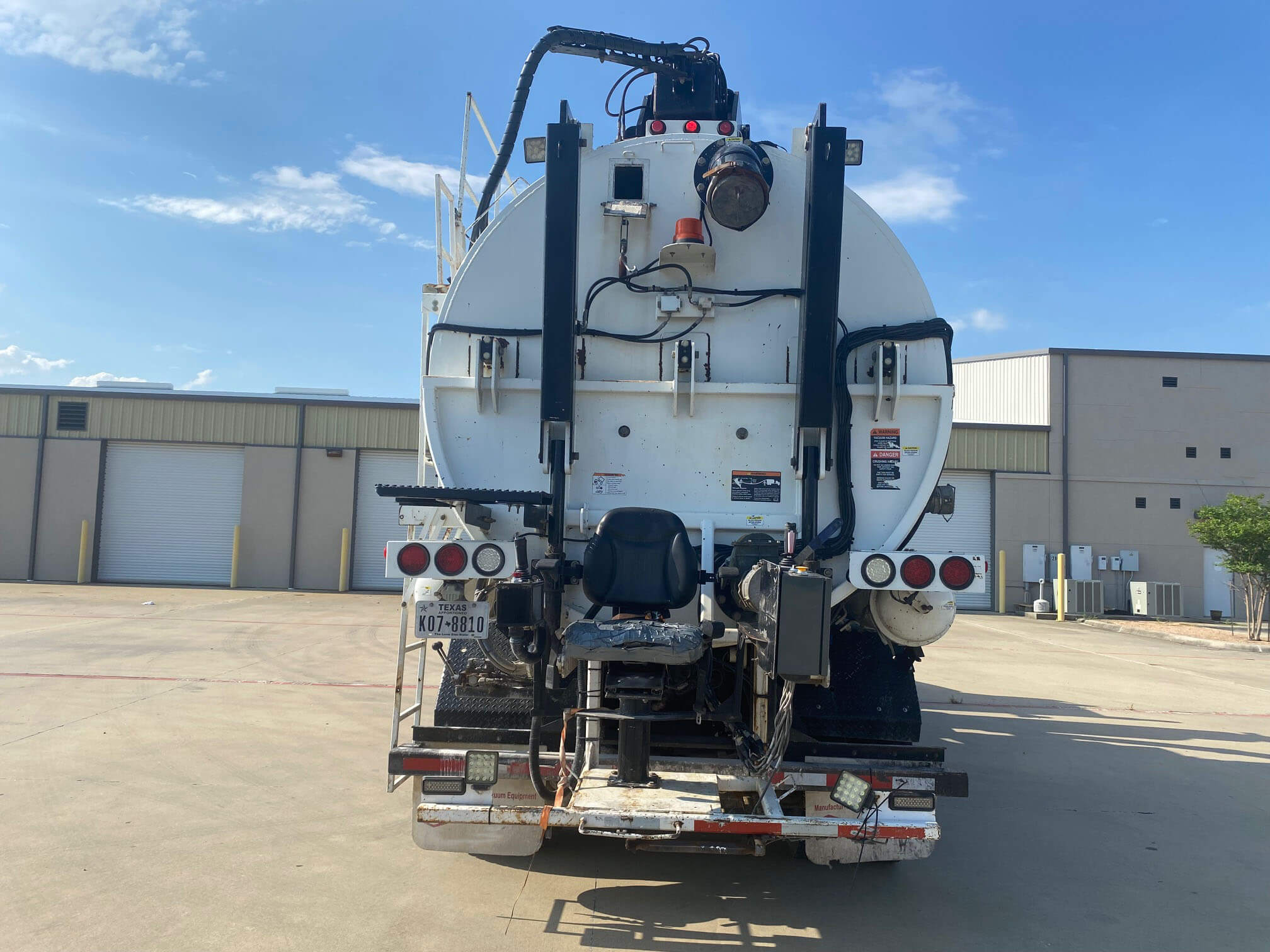 2016 Freightliner 114SD (18 Yard / Hi-Rail) Huber AM36 Industrial Vacuum Truck w/ Automatic ...